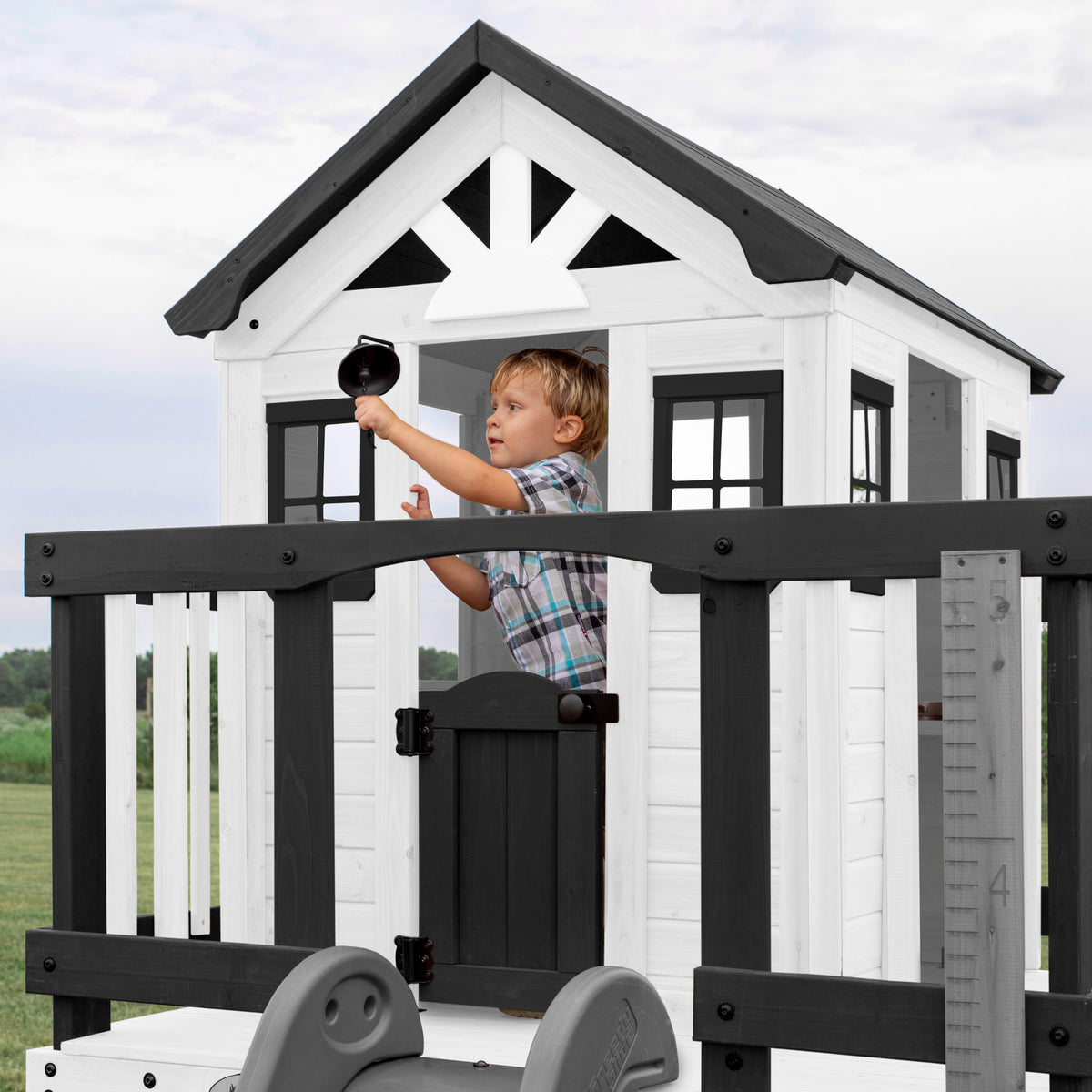 Sweetwater Heights Elevated Playhouse – Backyard Discovery