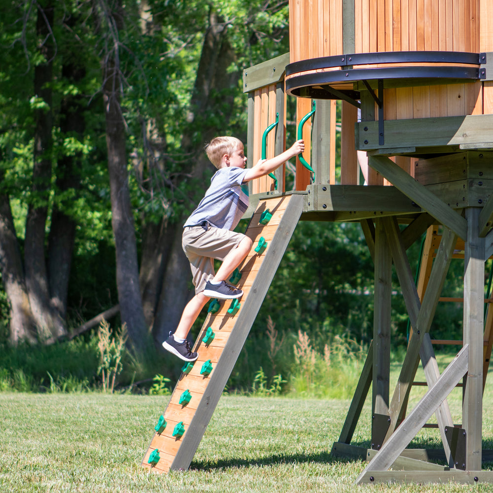 Eagles Nest Elite Swing Set | Backyard Discovery