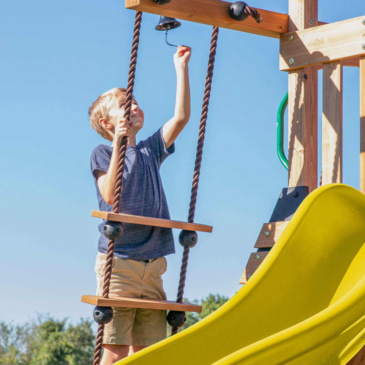 Endeavor Swing Set with Wave Slide – Backyard Discovery