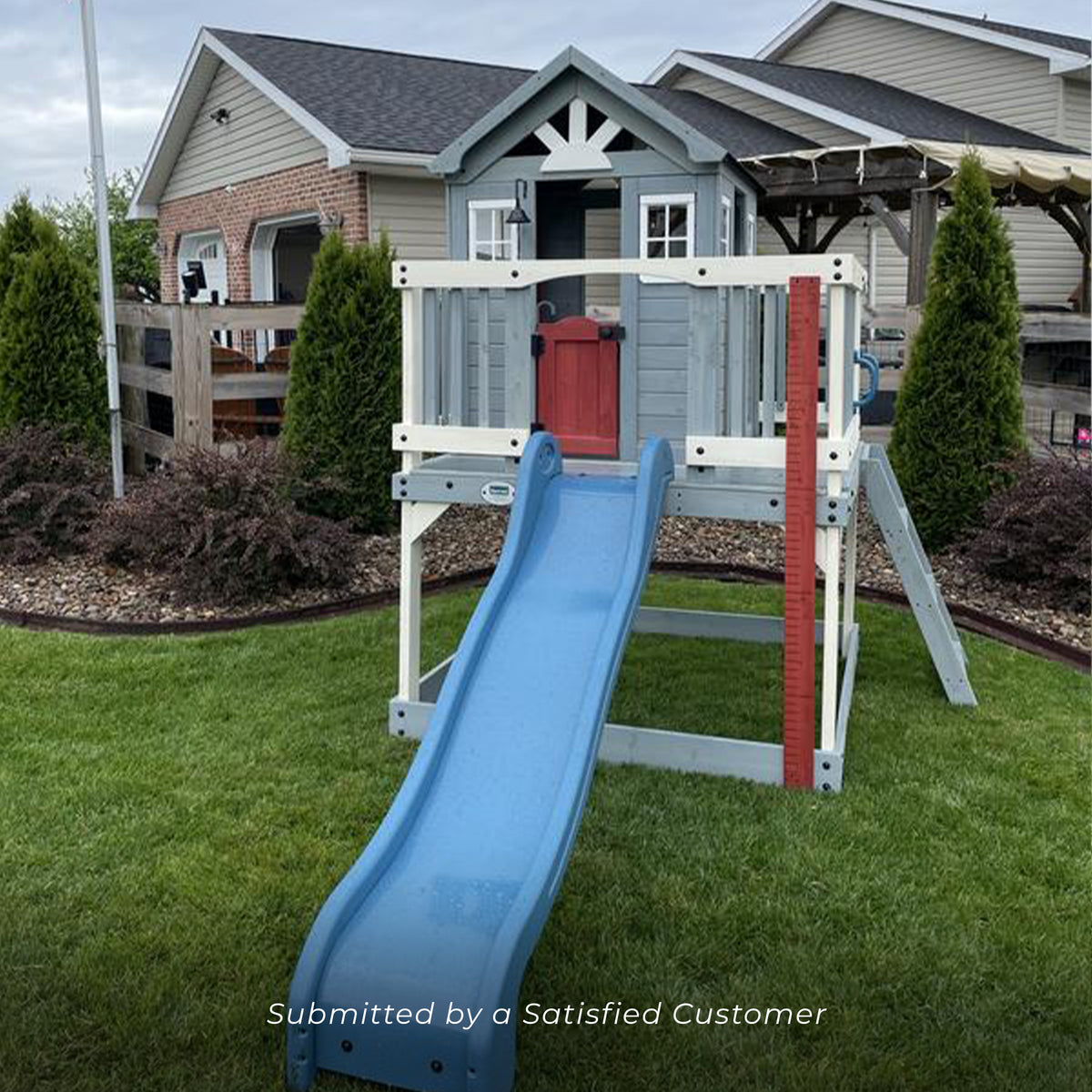 Beacon Heights Playhouse with Slide – Backyard Discovery